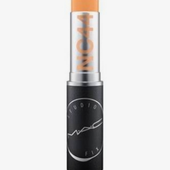 MAC Cosmetics | Makeup | Mac Nc44 Studio Fix Soft Matte Foundation ...